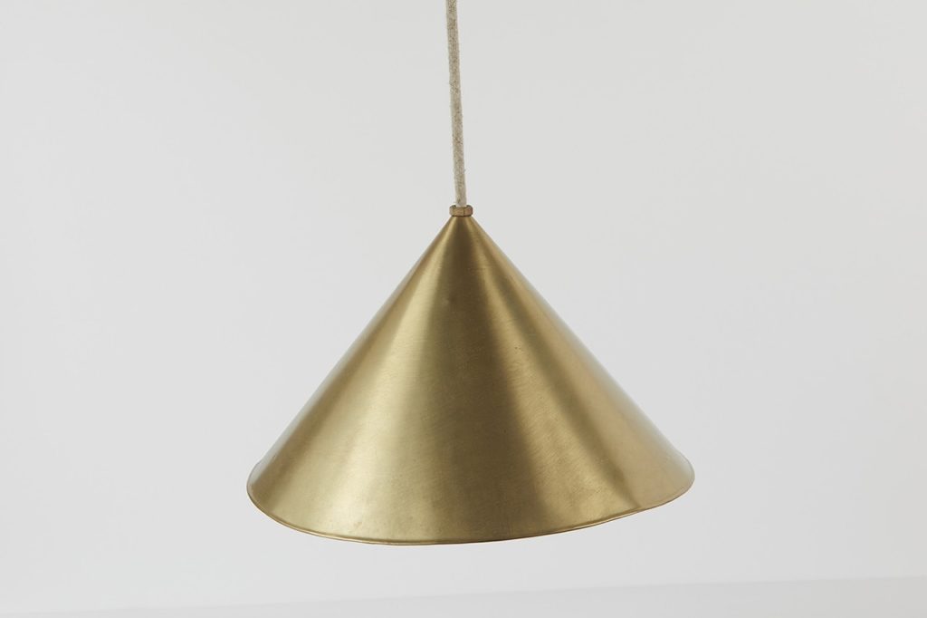 Conic Lamp L - naman project